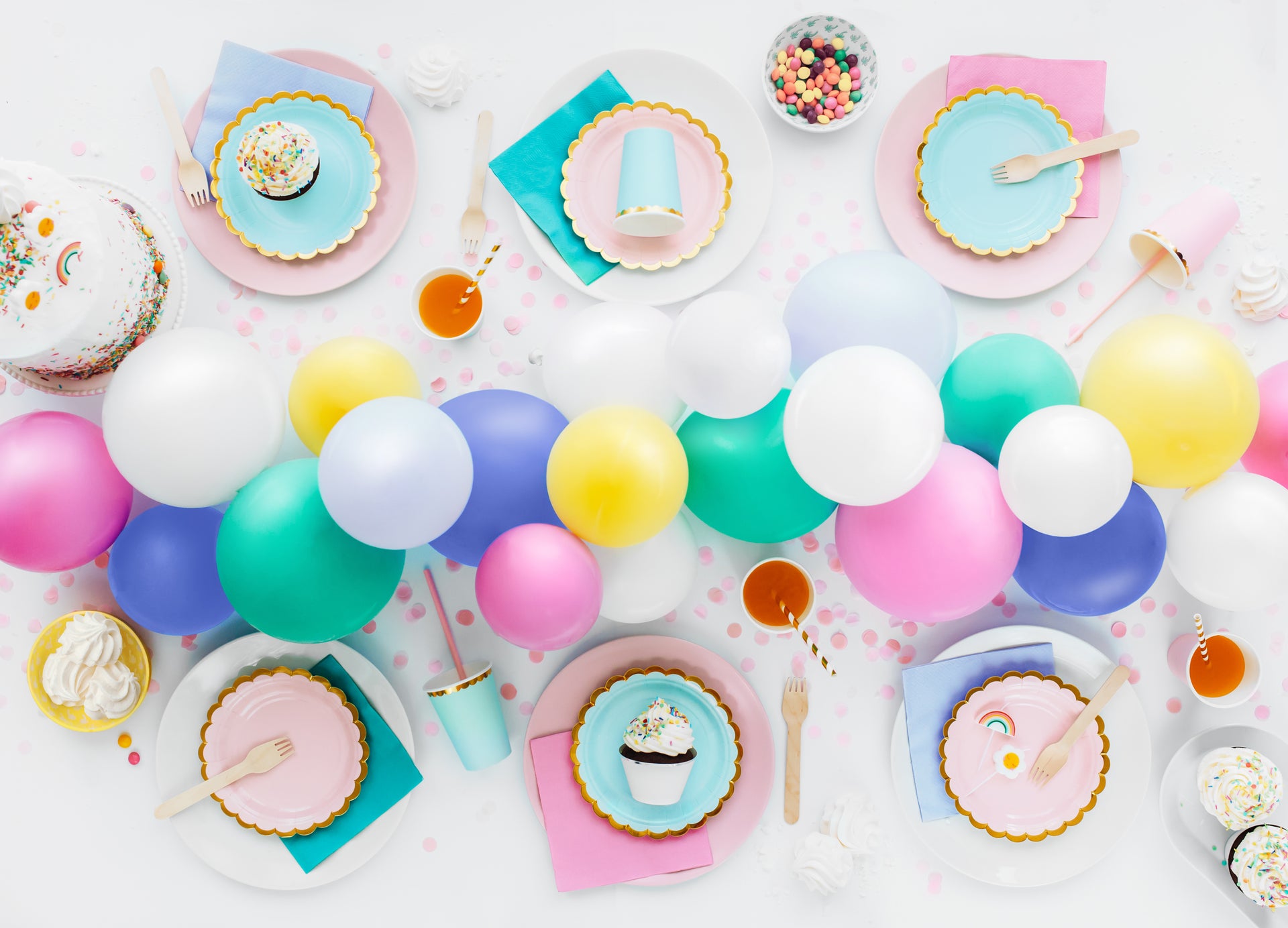 Fancy Parties | Buy Party Supplies Online | Premium Supplier